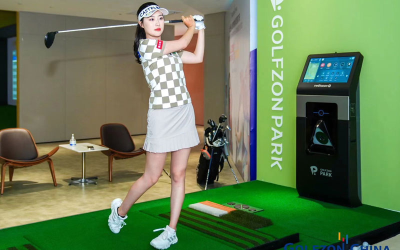 氧氣美少女 隋響加入 adidas Golf - 品車CarImage